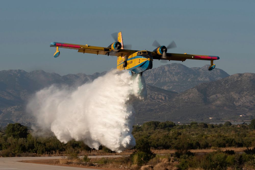2 dead as fire-fighting plane crashes in Greece; - USA Now News
